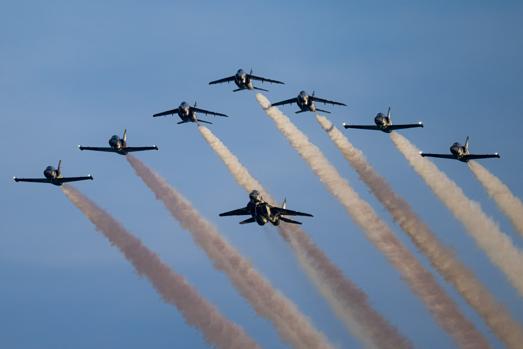 Polaris Ghost Squadron performs at SUN 'n FUN to kick off 2024 air show ...