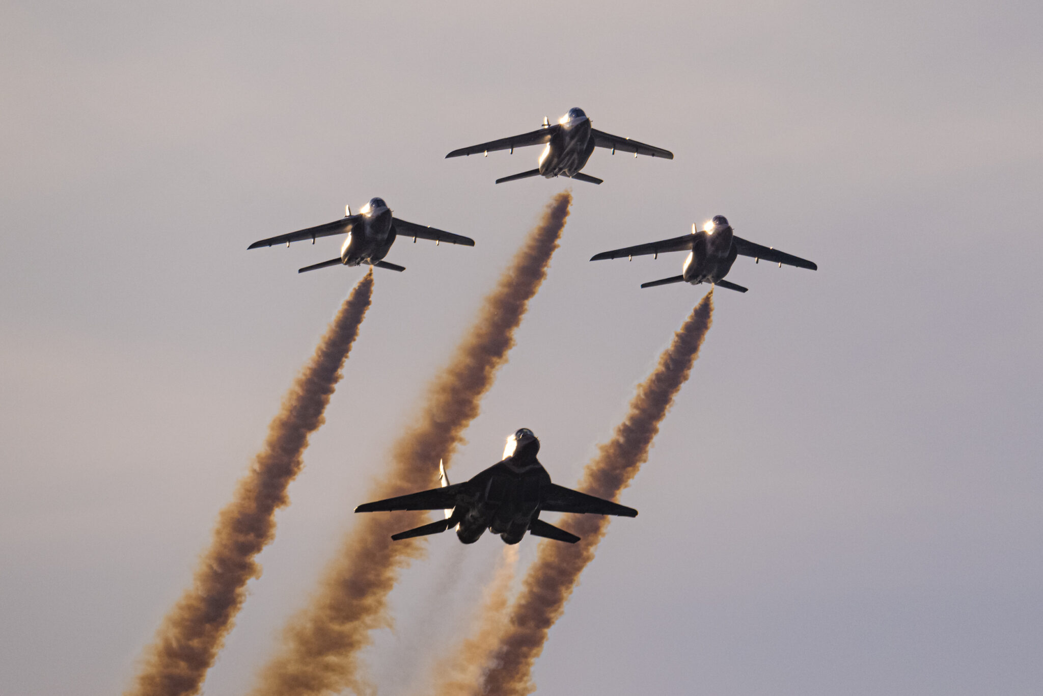 Polaris Ghost Squadron performs at SUN 'n FUN to kick off 2024 air show ...